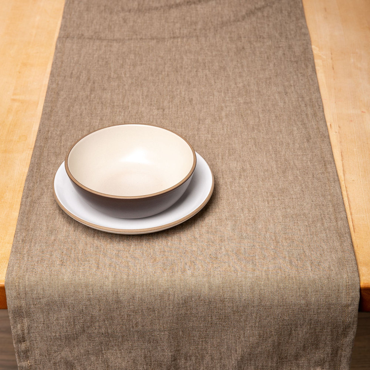 Table Runner - Tan Chambray | Mi Cocina – MI COCINA / UBI-IND